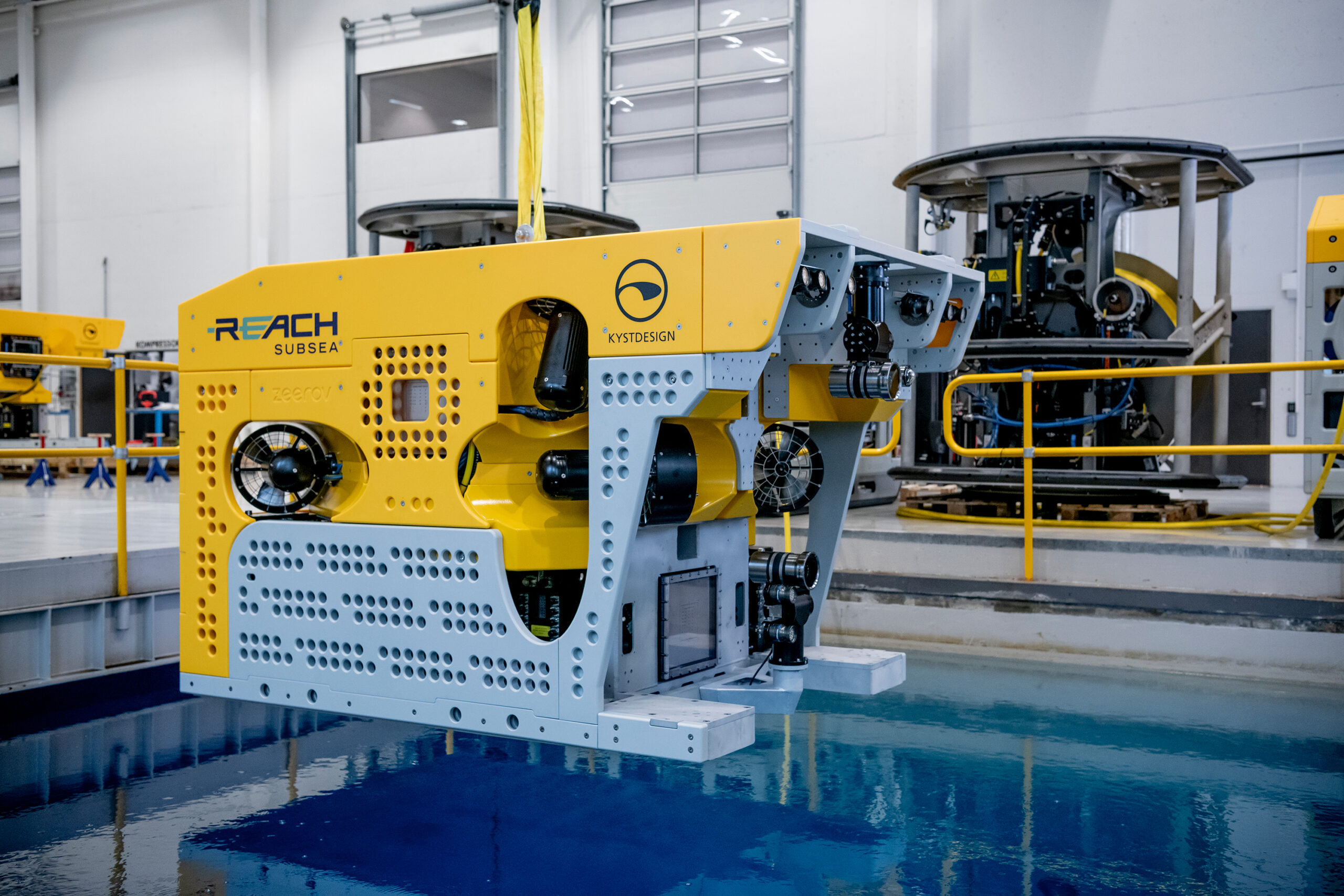 Delivery of the first Kystdesign electrical work-class ROV, ZEEROV, to ...